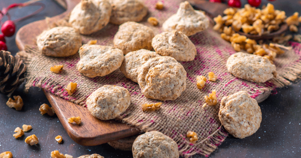 Walnut Macroons